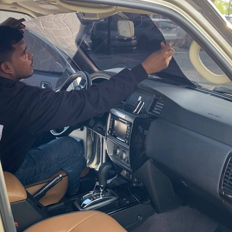 التظليل المتحرك للزجاج الامامي– Blurides
